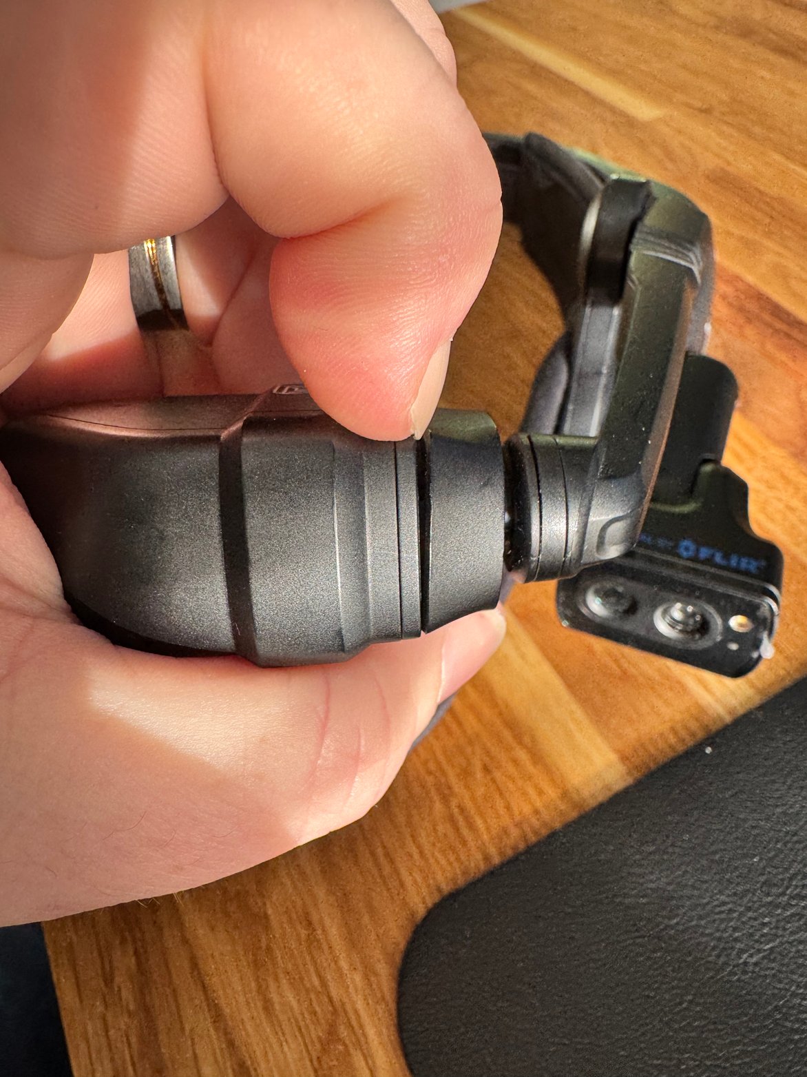 Loose Screen / Ball Joint Hinge Navigator Series